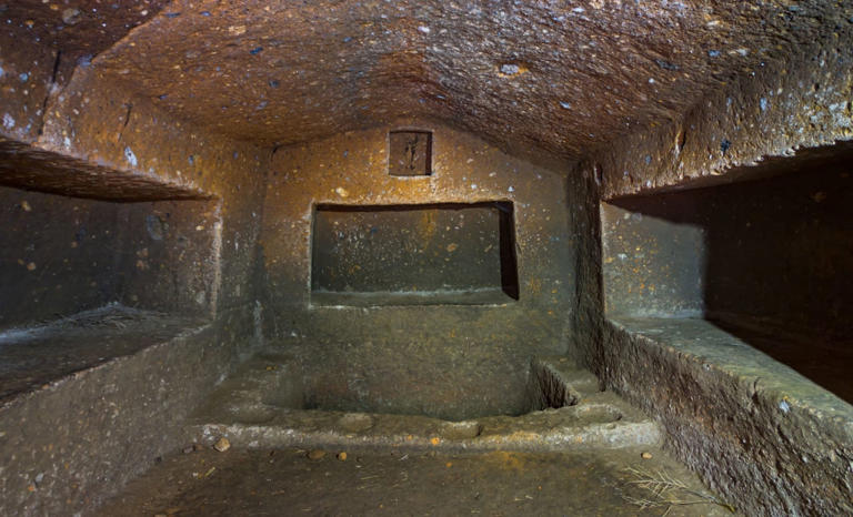 A Tomb Sealed for 2,600 Years Is Opened—More Than 100 Artifacts Are ...