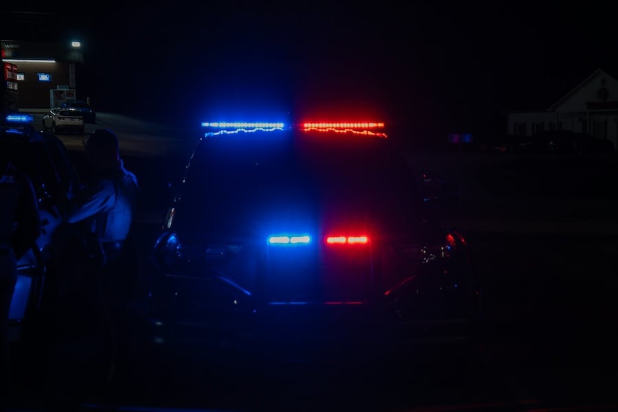 One ejected from car in early-morning Meadowbrook Parkway crash, north ...