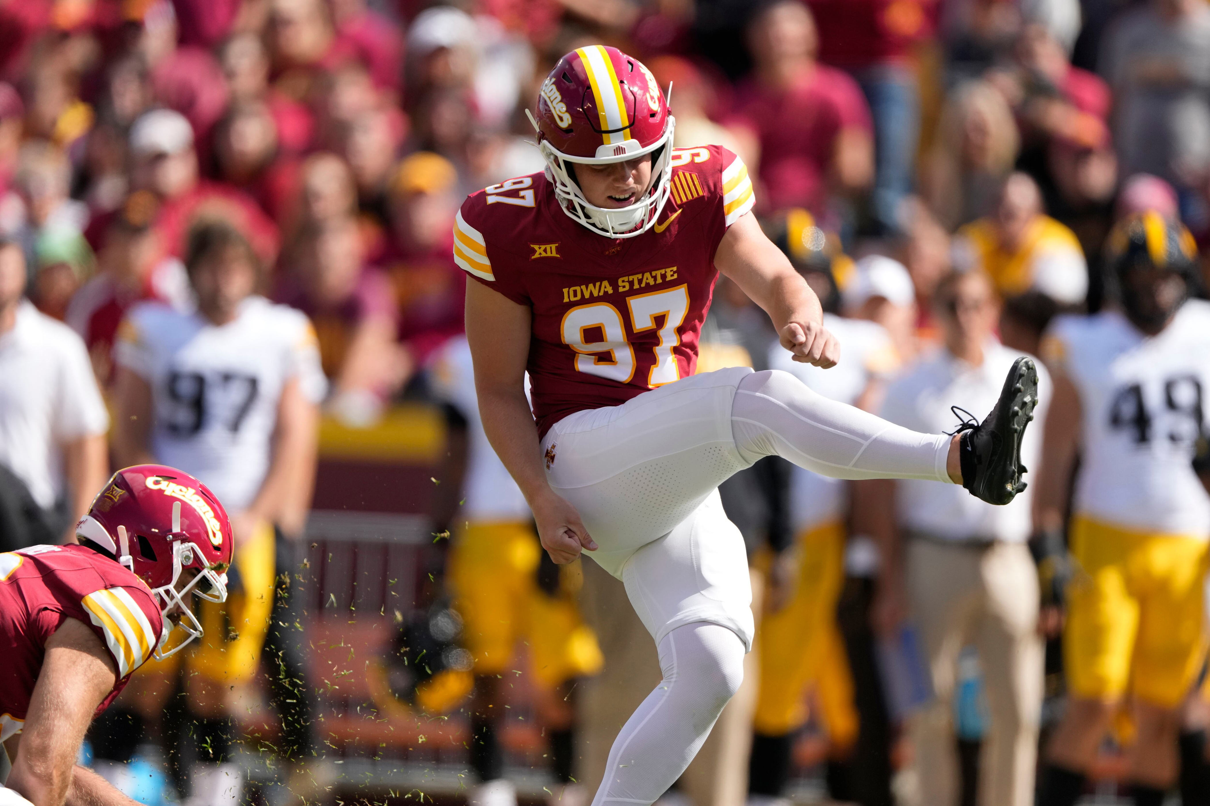 Iowa State beats Iowa 16-13 in Cy-Hawk game; Konrardy hits game winning ...