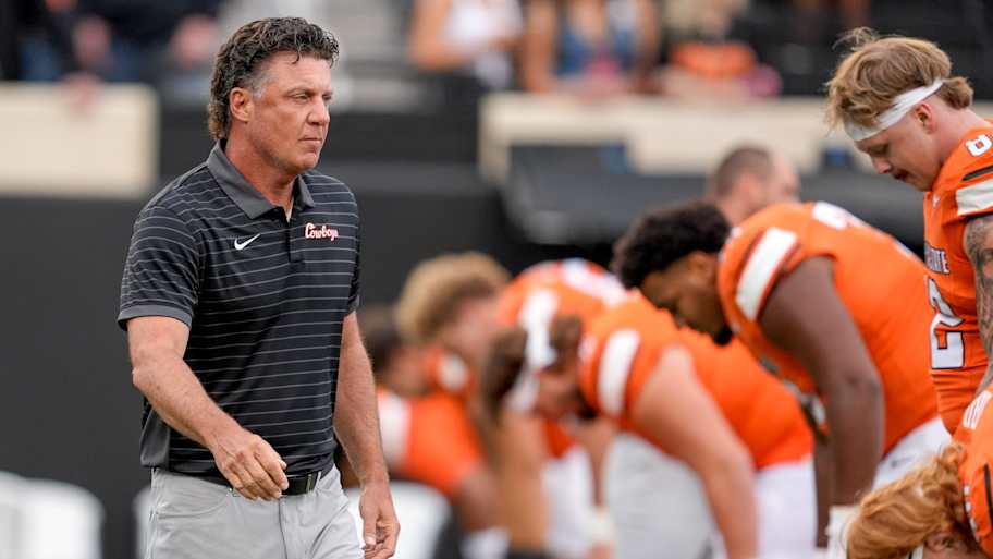 Live Score Updates: Dakorien Moore Scores First Touchdown as Oregon Duck