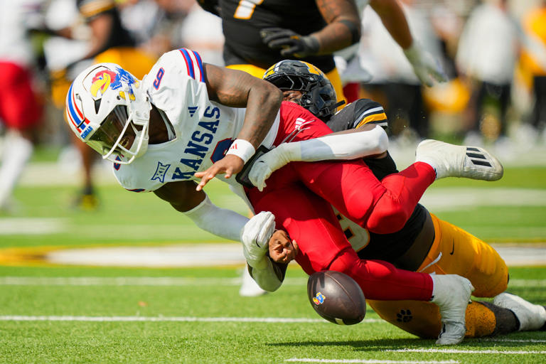 Missouri football vs Kansas final score: Mizzou fights back for Border ...