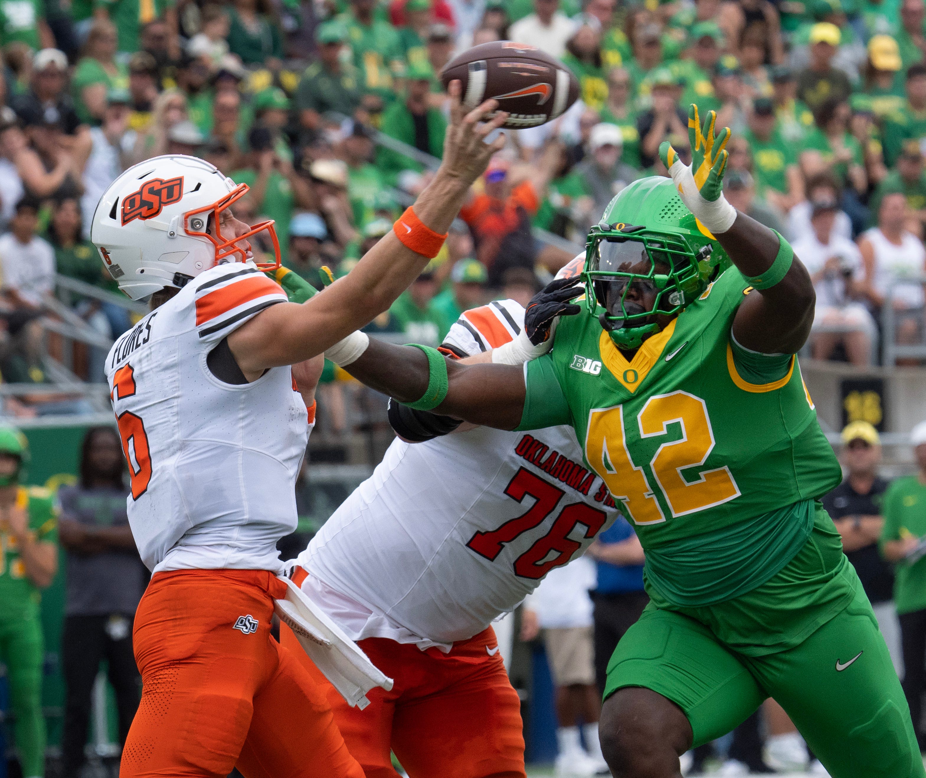 Oregon Ducks looking for young DL to bridge gap with veteran unit