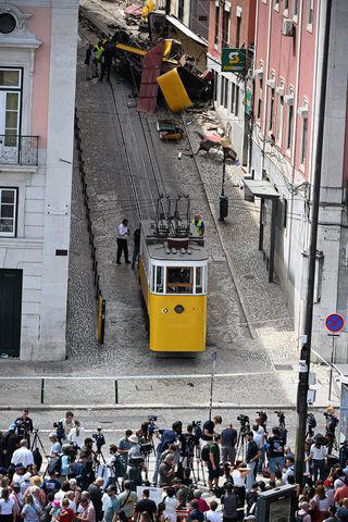 College Instructor and Mom of 2 Dies After Cable Car Breaks Loose: 'A ...