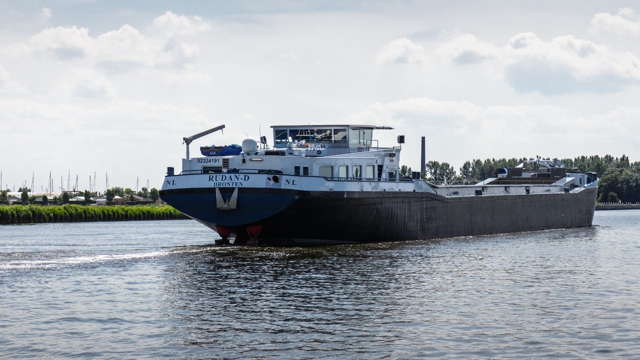 Cargo ships exploring nuclear power options