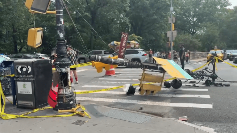 Four injured as traffic light pole collapses in NYC, police say
