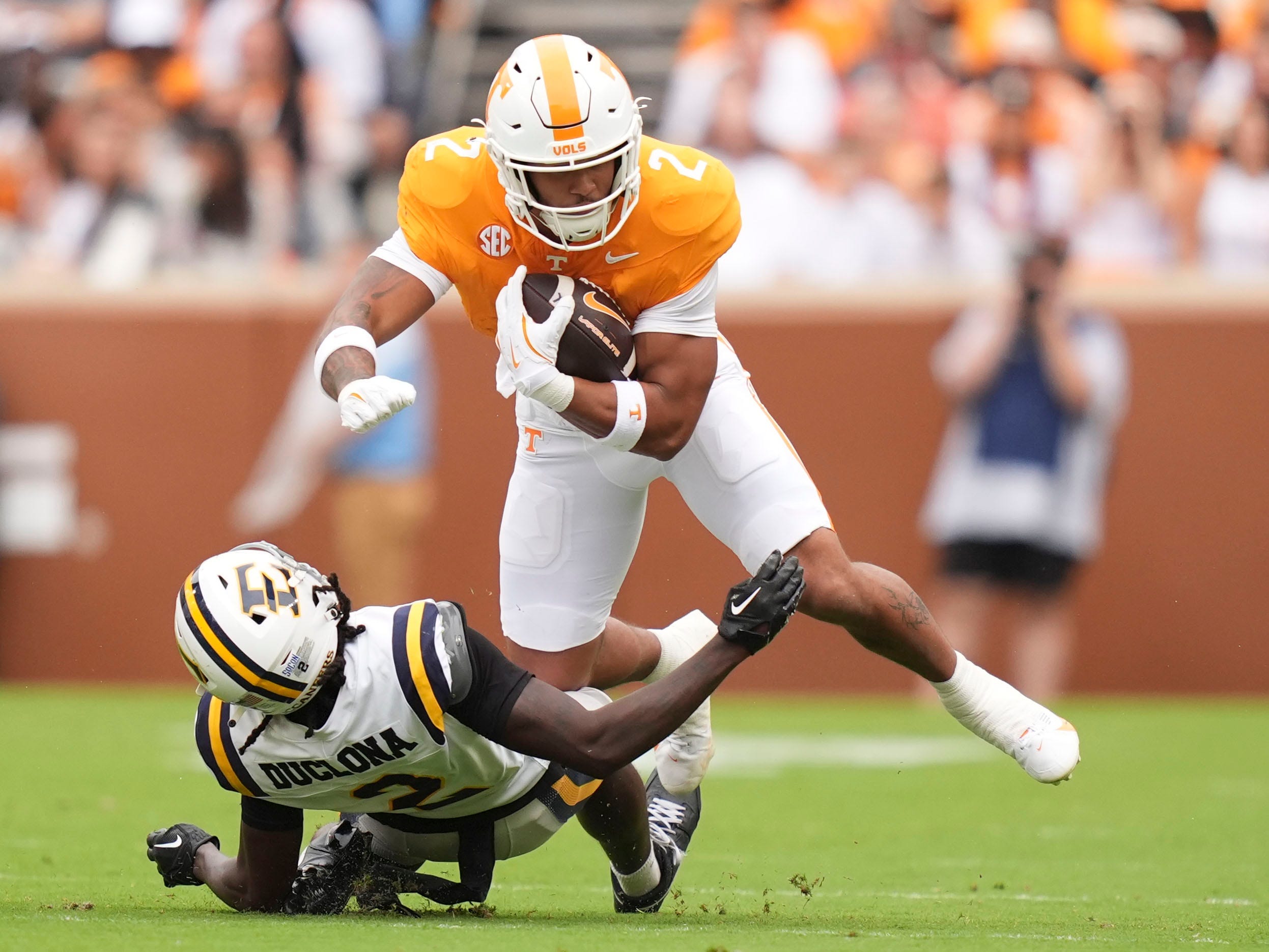 Tennessee football RB Peyton Lewis out vs. Florida with injury