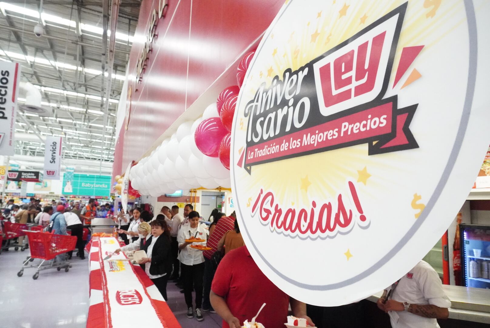 Celebran 71 años de Casa Ley