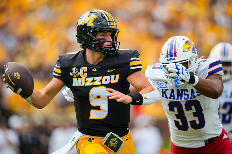 Missouri football vs Kansas final score: Mizzou fights back for Border ...