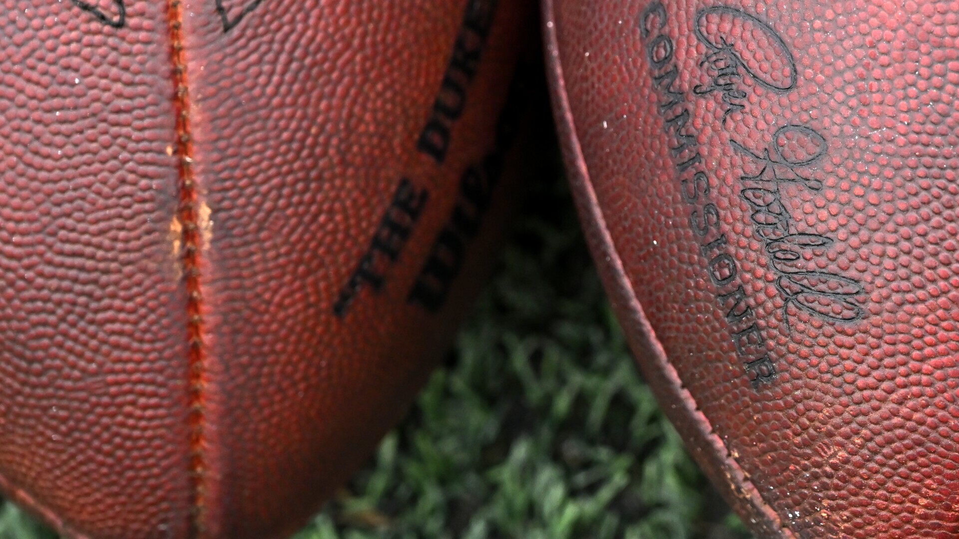 2025 NFL rules contain subtle change to "football move" definition