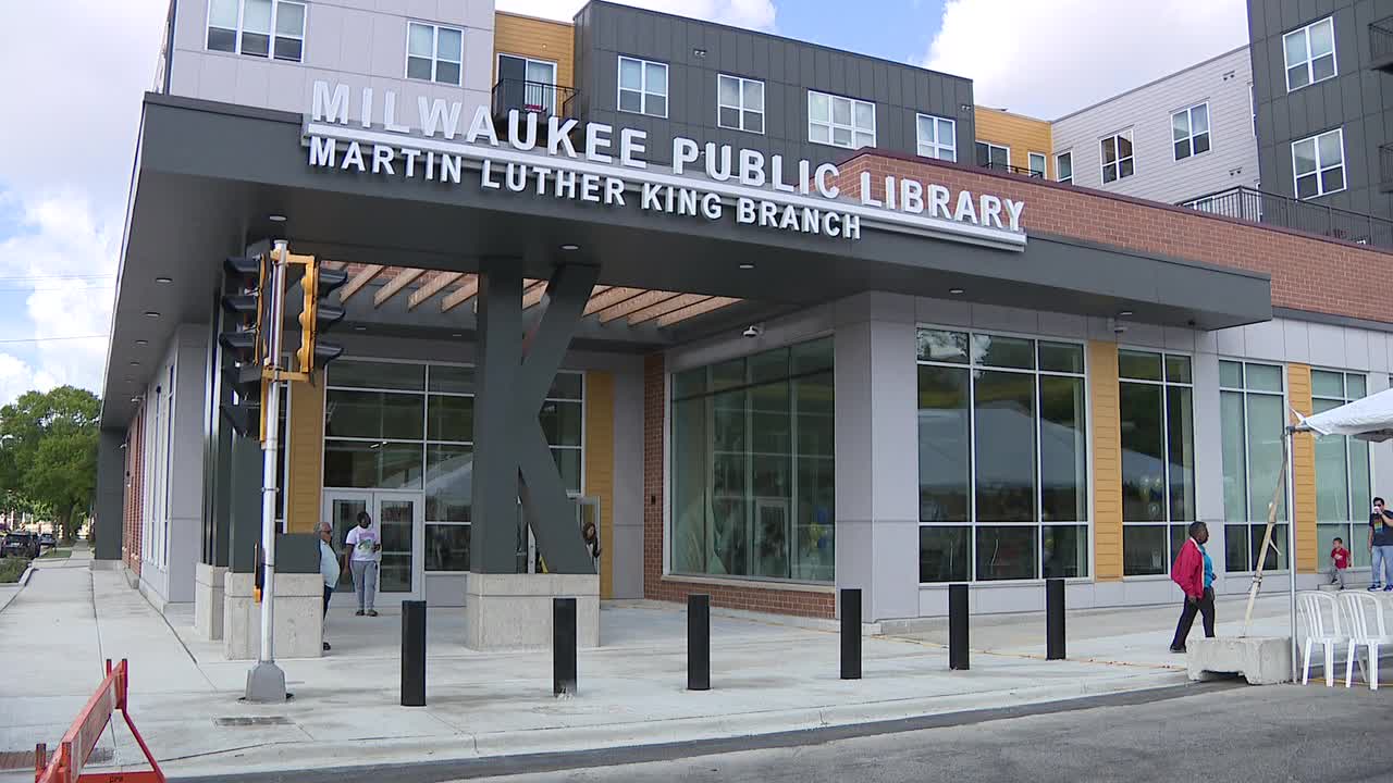 New Milwaukee Public Library branch officially opens