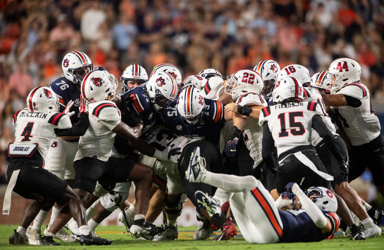 Auburn football blows out Ball State for second-straight victory: Final ...