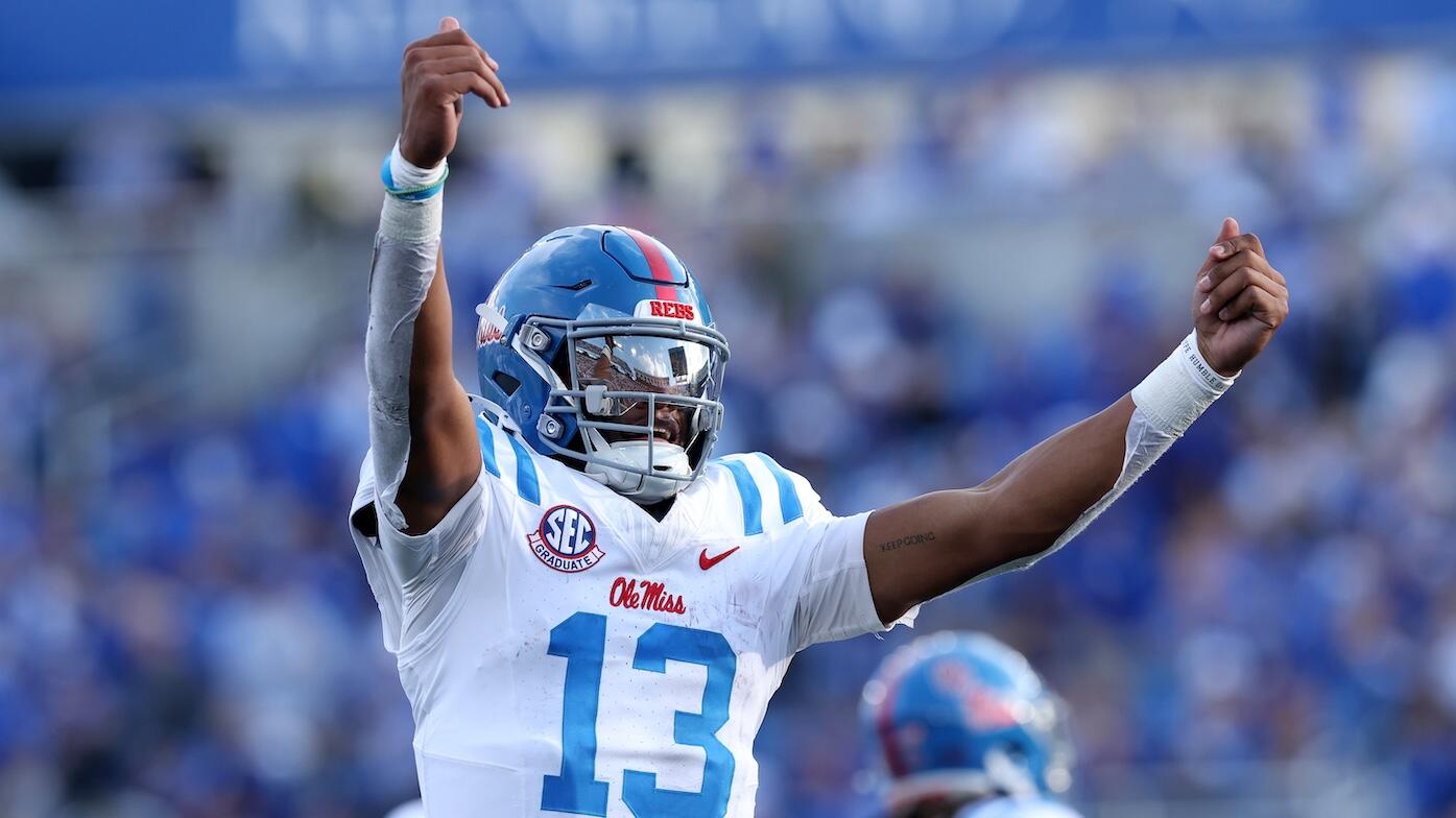 Austin Simmons proves he's ready to follow Jaxson Dart as Lane Kiffin's ...