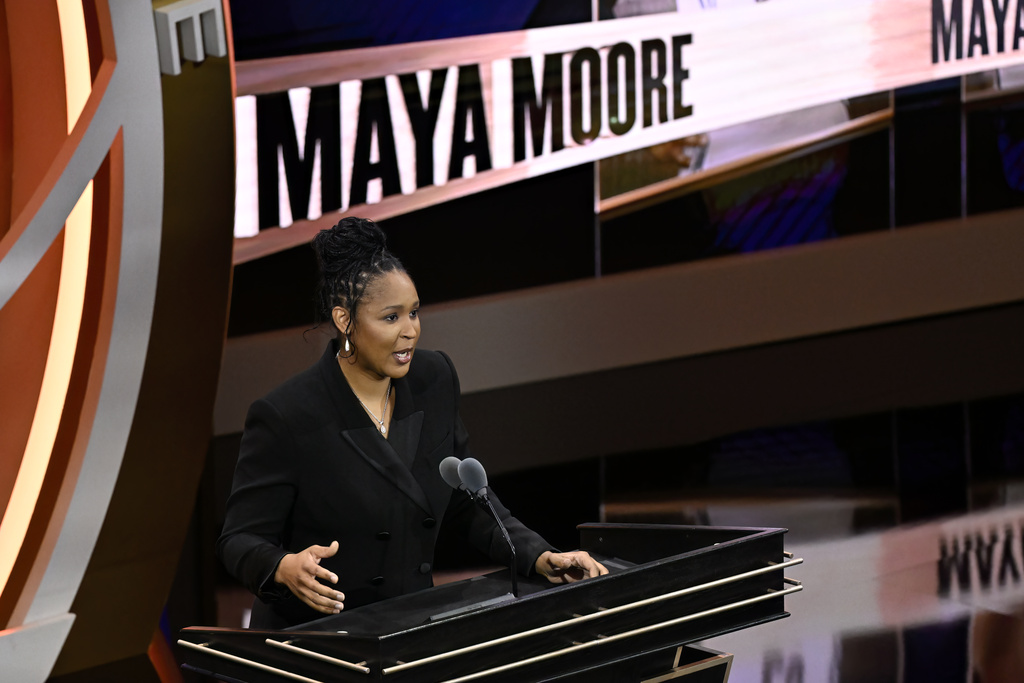 Melo says 'I know what I gave to the game' in night of tears, memories ...