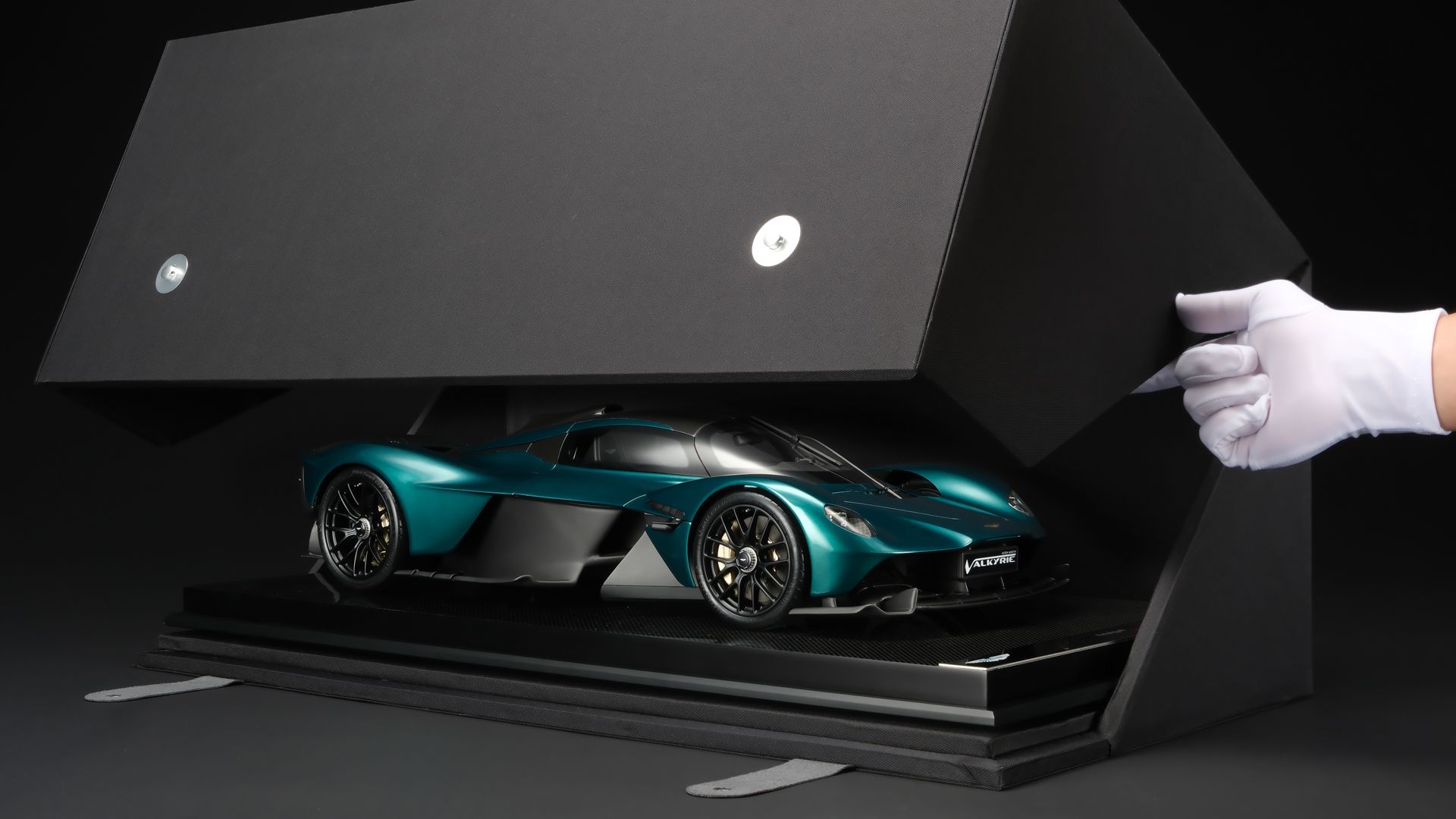Amalagam Reveals 1:8-Scale, $19,900 USD Aston Martin Valkyrie Replica
