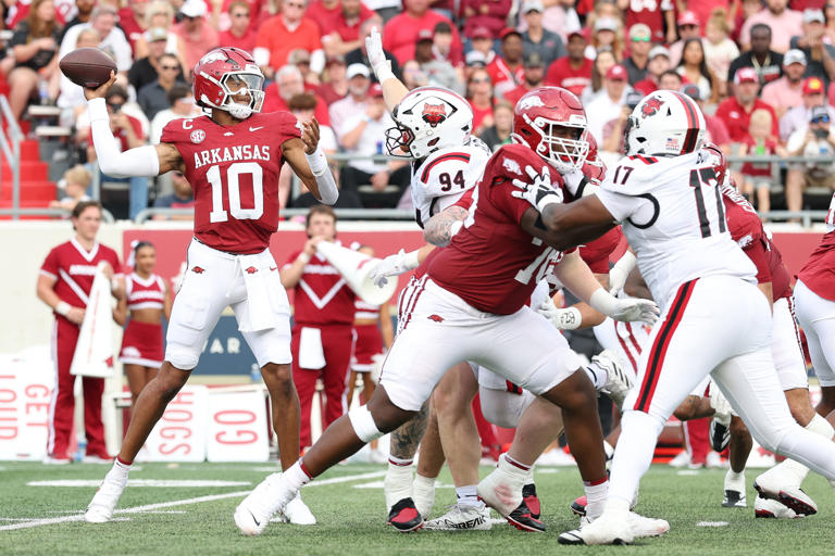Arkansas football vs Arkansas State final score: Hogs win first meeting ...