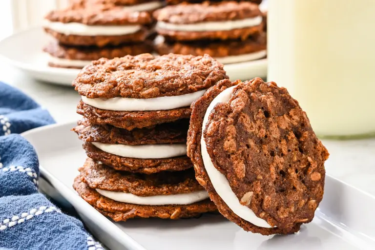Oatmeal cream pie recipe (soft, chewy & homemade)