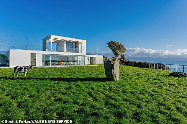 Grand Designs £1.3m house that owner said would stand for 140 years in ...