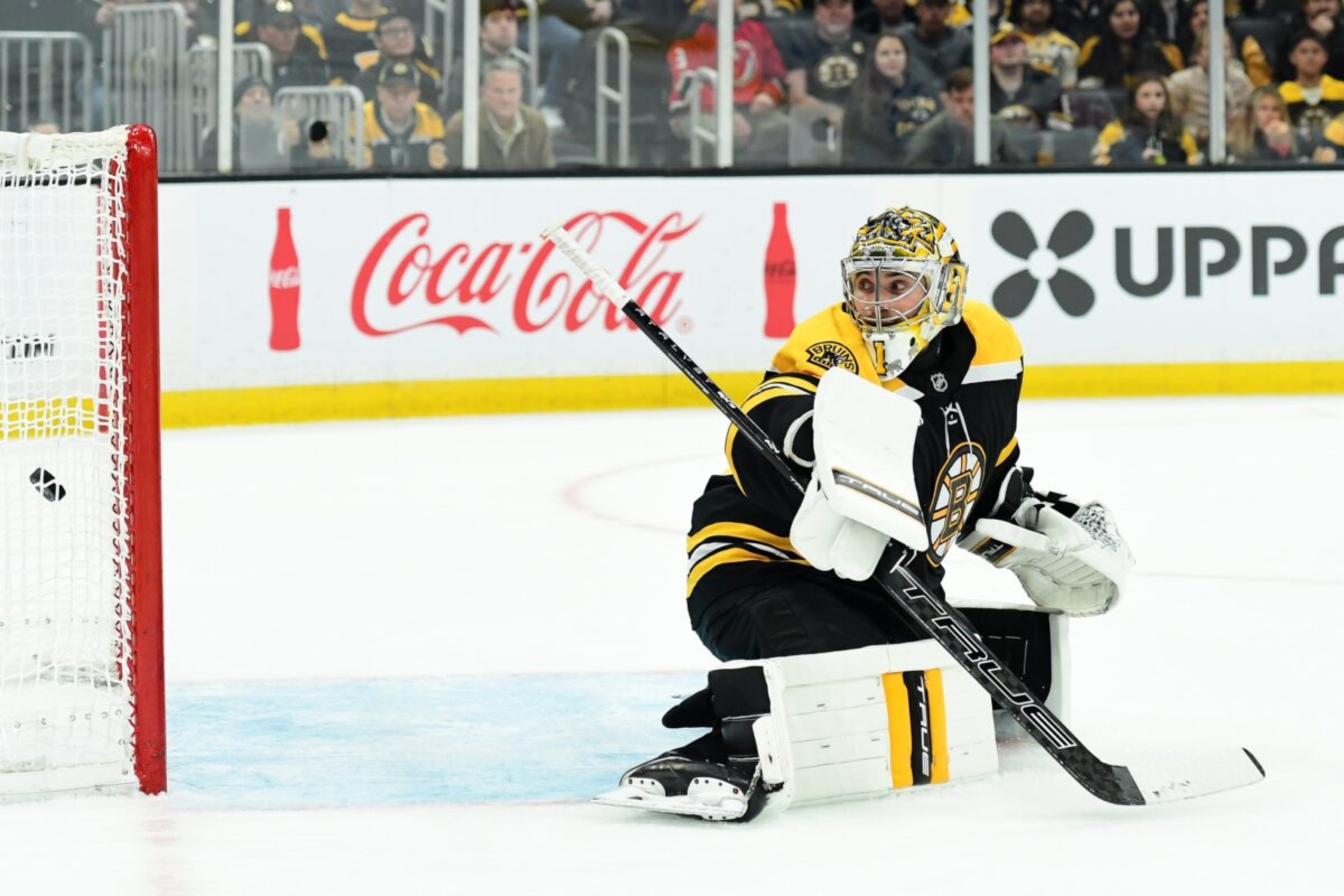 Bruins’ Swayman Set to Bounce Back in 2025-26