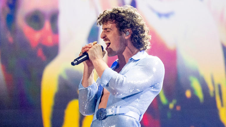 Benson Boone Gets Emotional During Sold-Out Madison Square Garden Debut