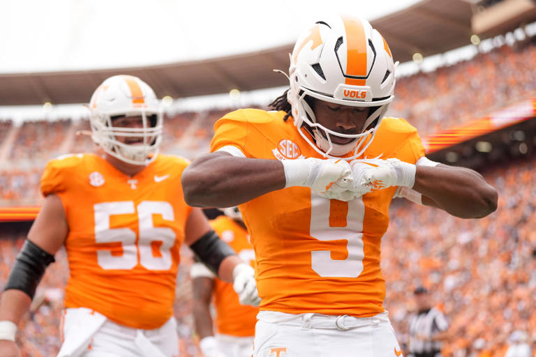 Tennessee football sets program scoring record with 72 points against ...