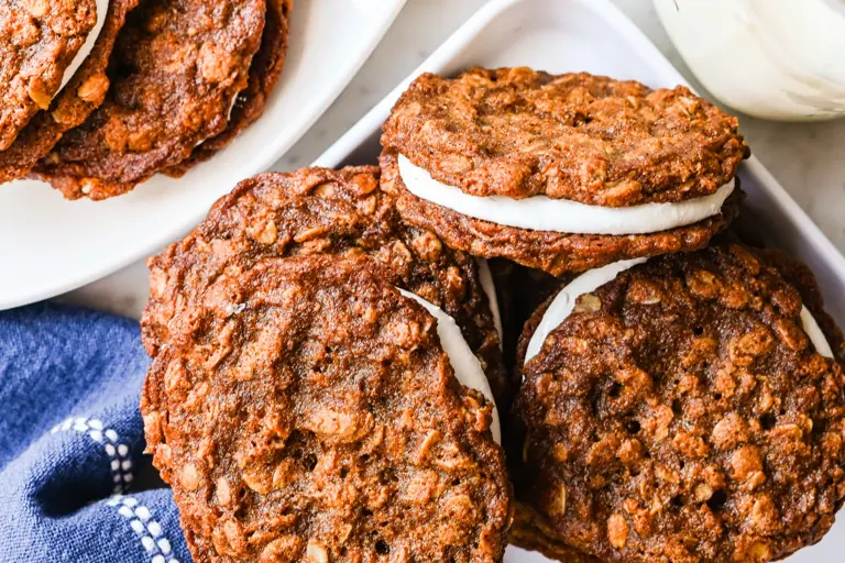 Oatmeal cream pie recipe (soft, chewy & homemade)