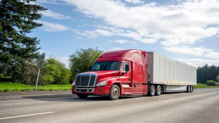 Struggling national trucking company files Chapter 11 bankruptcy