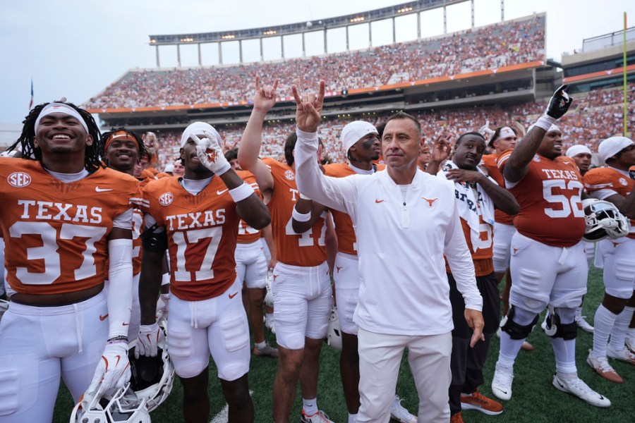 Texas’ Hook ’em Horns hand sign turns 70 years old
