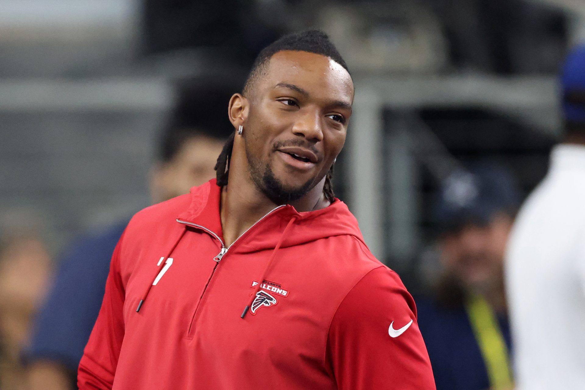 Falcons’ Bijan Robinson Says New Starter is “A Dawg”