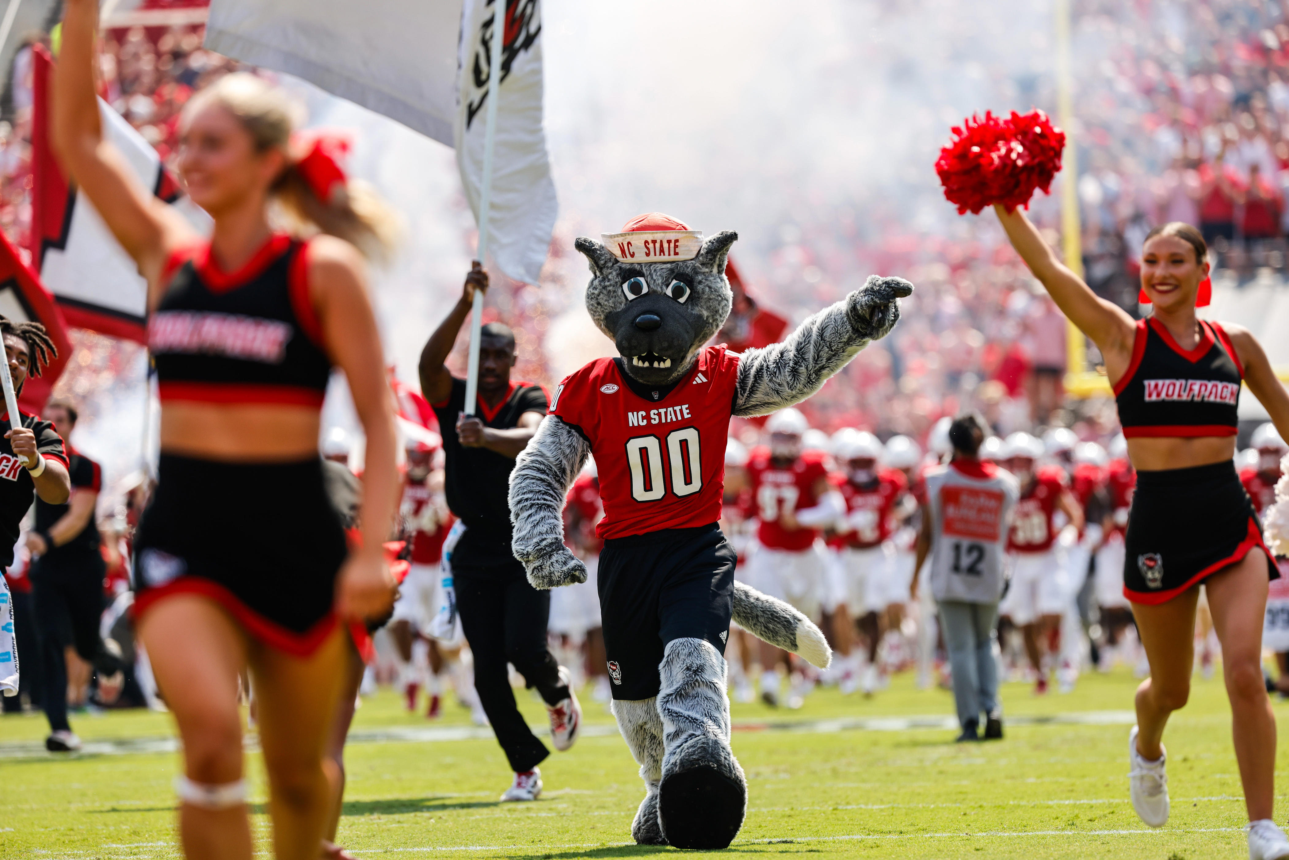 NC State vs Wake Forest predictions, picks, odds: Who wins Week 3 college football game?
