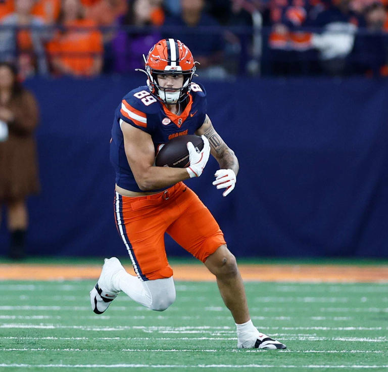 Grade Syracuse football performance vs. Connecticut, vote on player of game