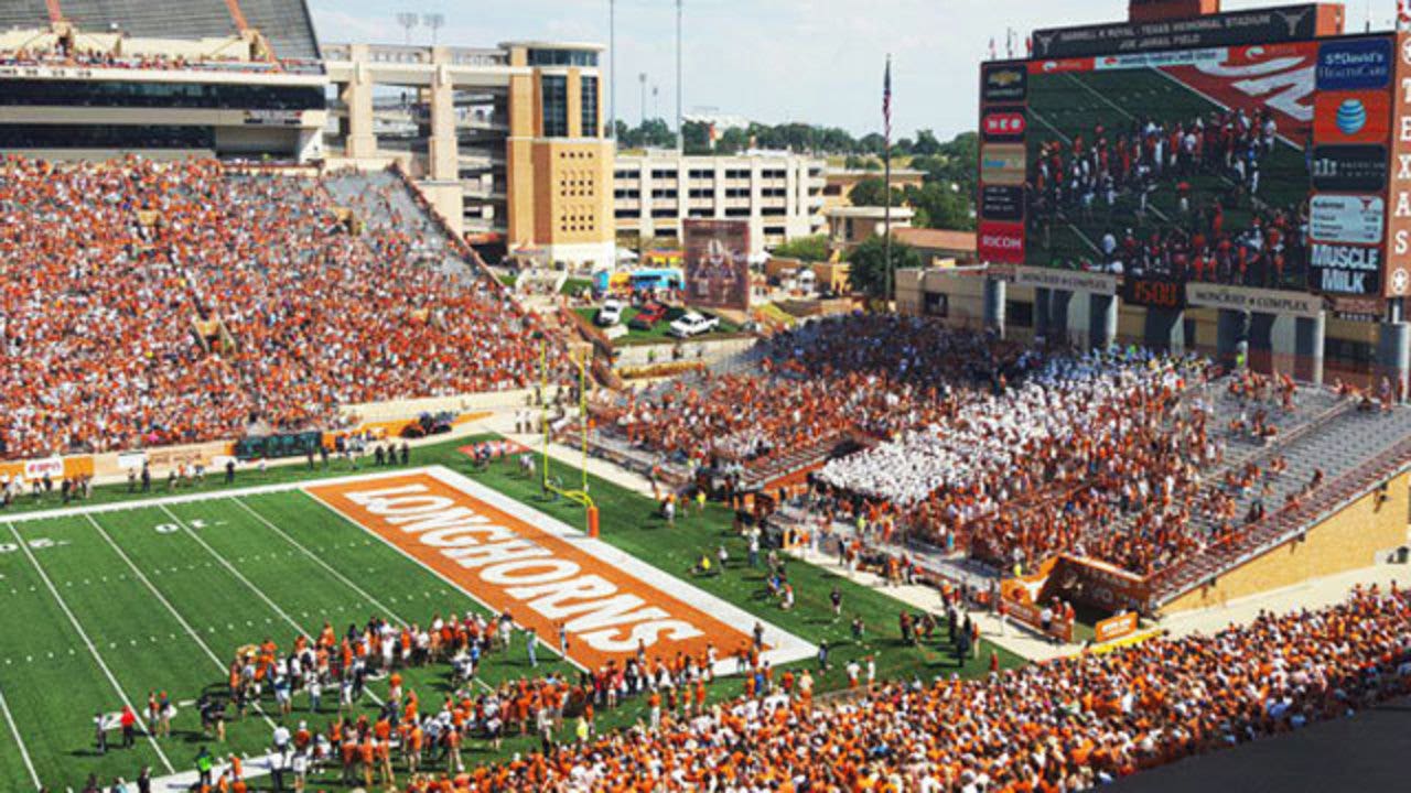 Longhorns fans in high spirits for first home game of season