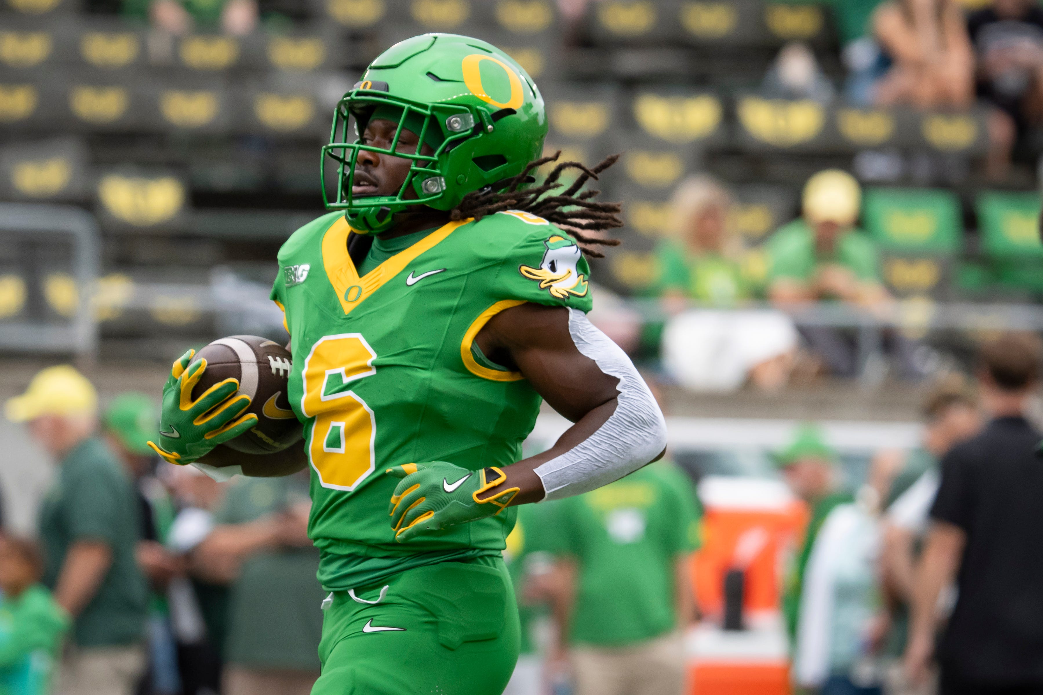 Oregon football injury report: What we know as No. 5 Ducks prepare to play Oregon State