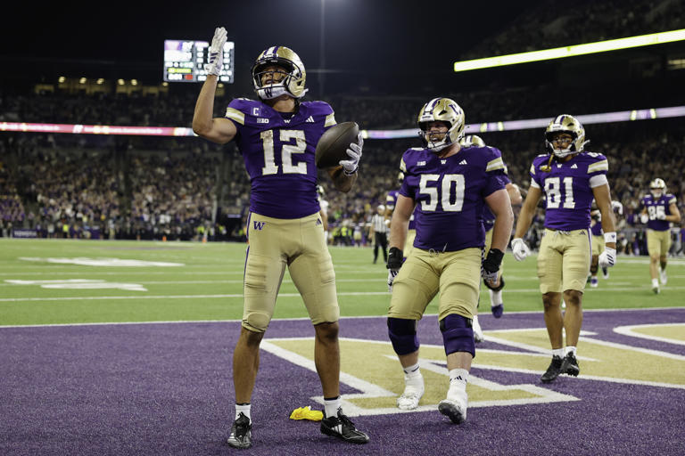 How to Watch UC Davis vs Washington: Live Stream NCAA College Football, TV