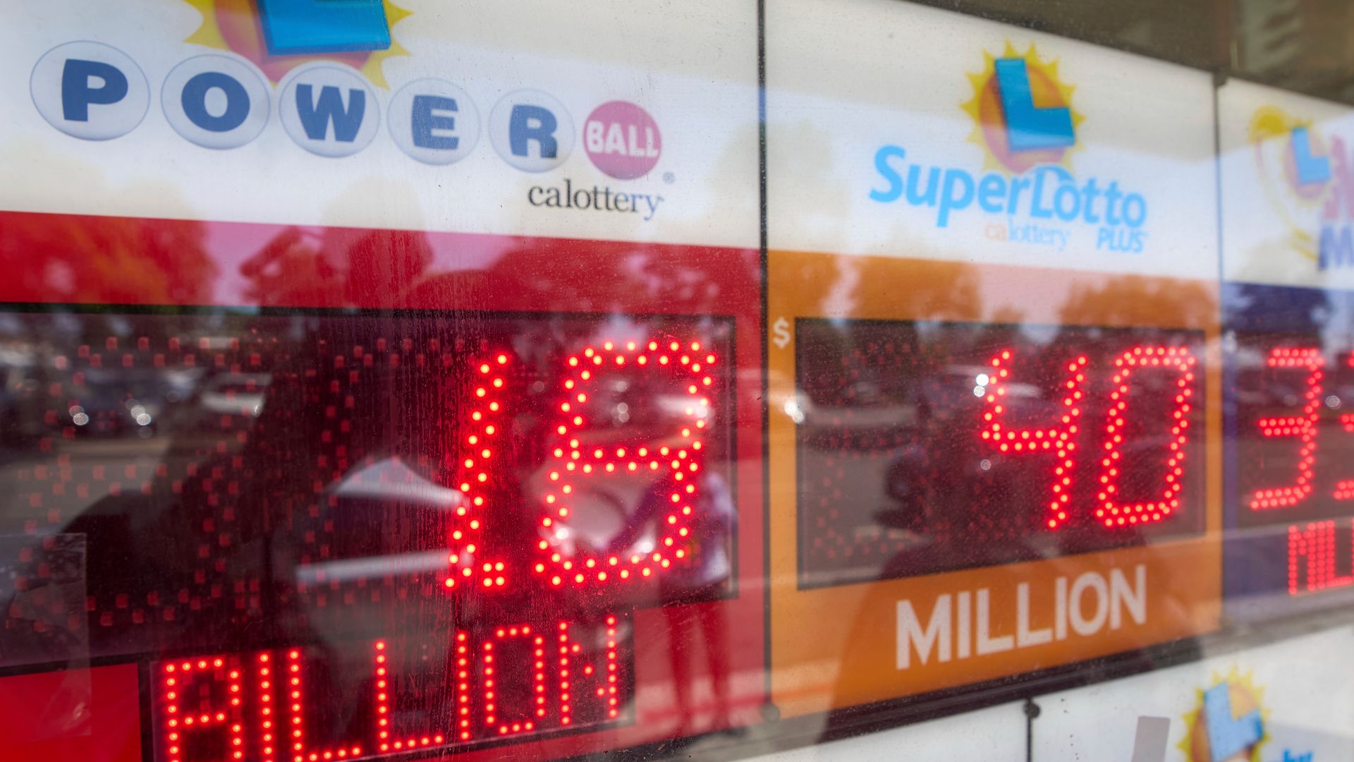 Second-largest Powerball in US history on the line in Saturday's drawing