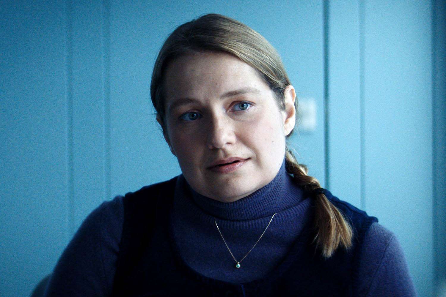 Merritt Wever Scores Third Emmy, Wins for Emotional “Severance” Guest ...