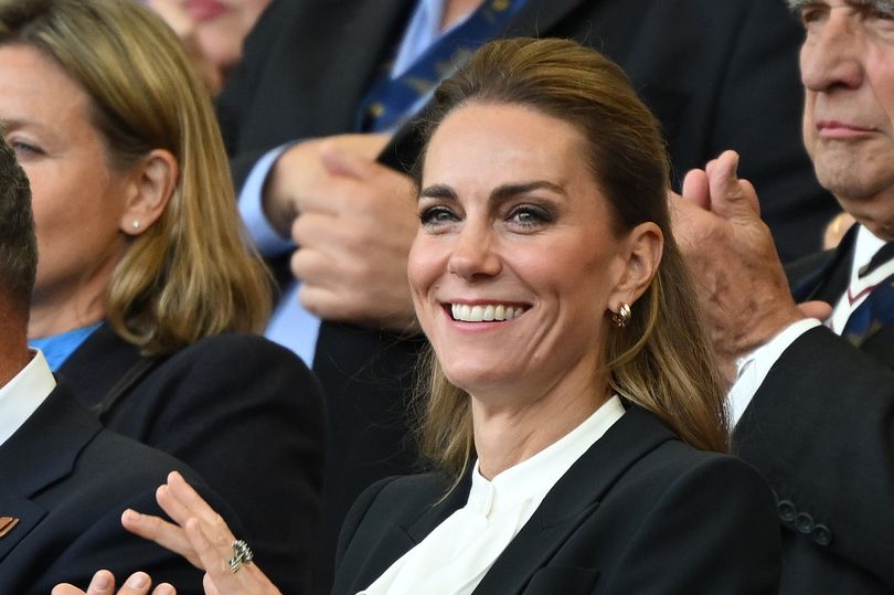 Kate Middleton ditches new blonde look as she attends Women's Rugby ...