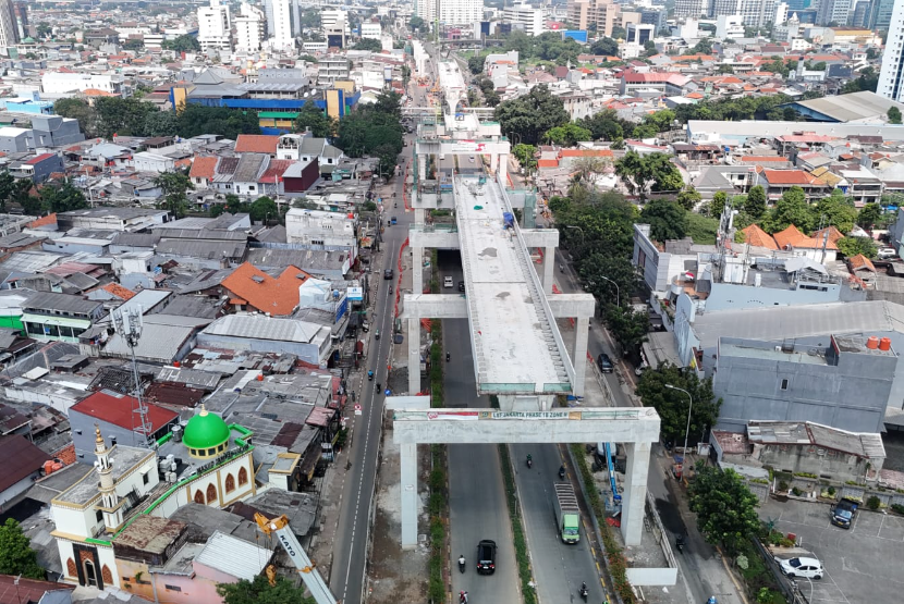 Bocoran Gubernur Pramono LRT tembus PIK 2 hingga Bandara Soetta ...
