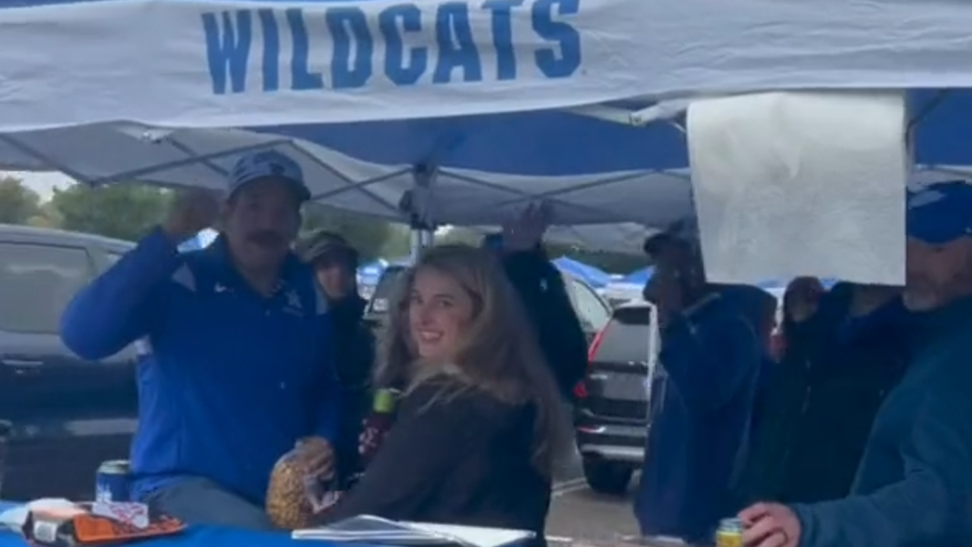 Gameday: The Kroger Field tailgate scene ahead of Kentucky-Ole Miss ...