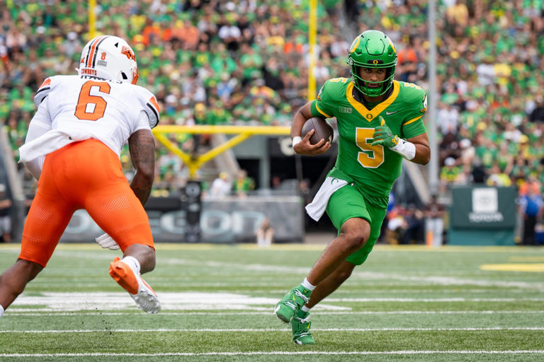 Oregon QB Dante Moore creeps into top 5 of Heisman odds after impressive Week 2 outing
