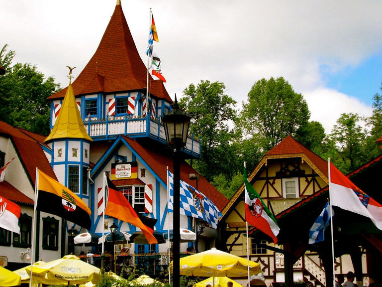 These 3 small towns in Georgia are among the South's most captivating ...