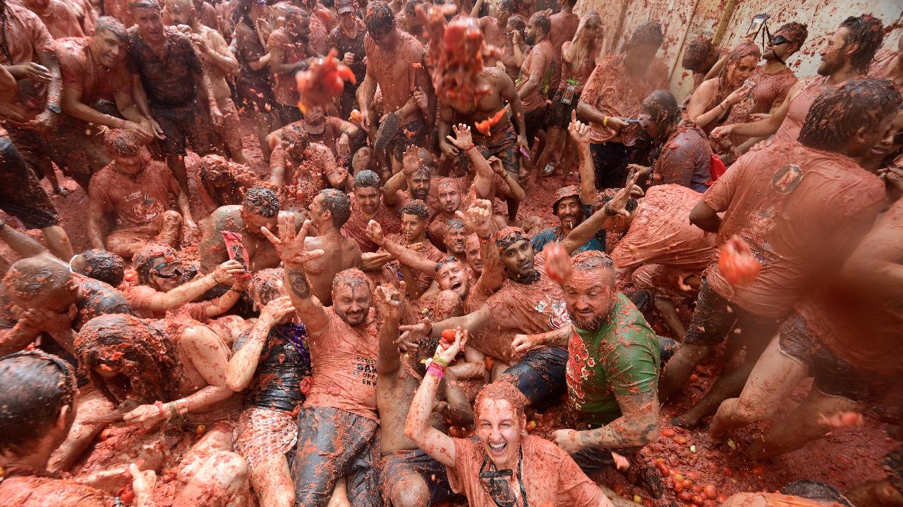 IN PHOTOS Unbelievable glimpses from La Tomatina 2025 the annual food ...