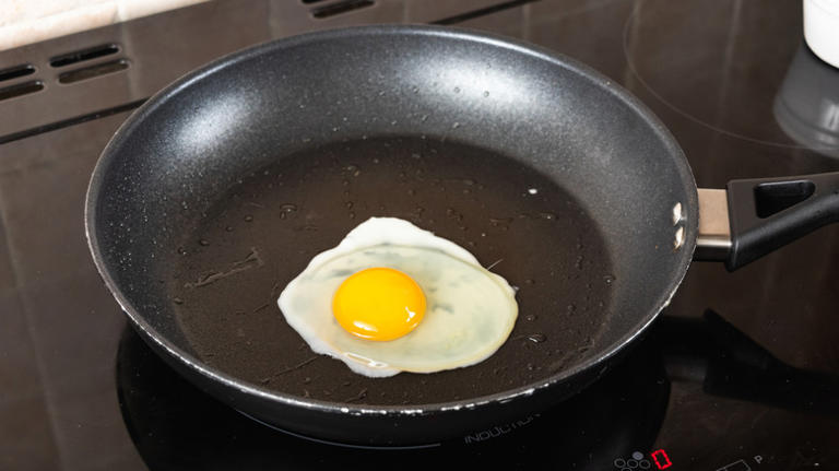How To Fry An Egg: A Step-By-Step Guide