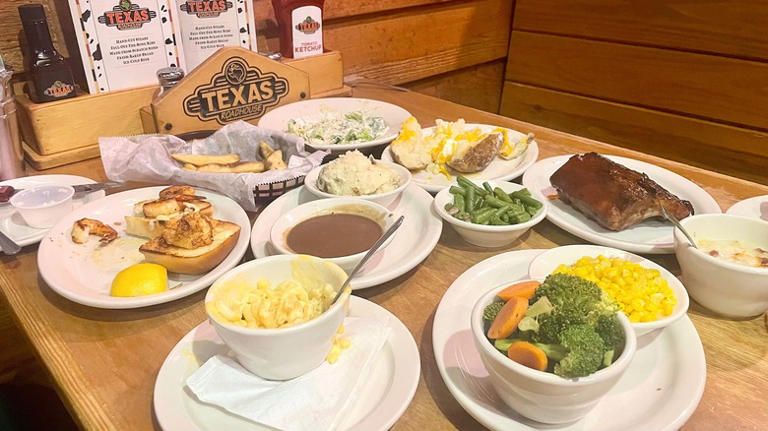 The Texas Roadhouse Side We Ranked First Is A Classic