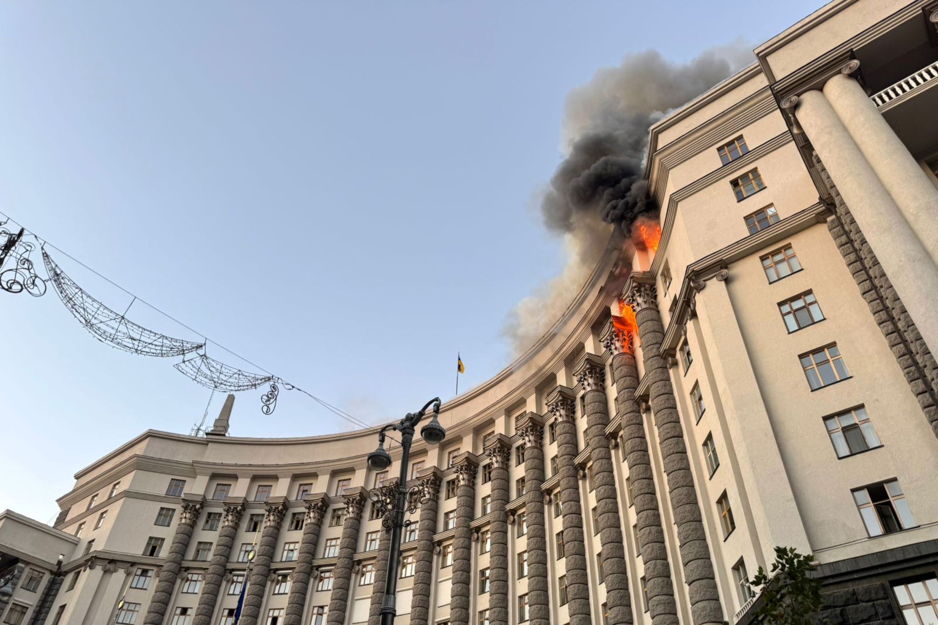 Ukraine government building hit for first time in massive Russian attack