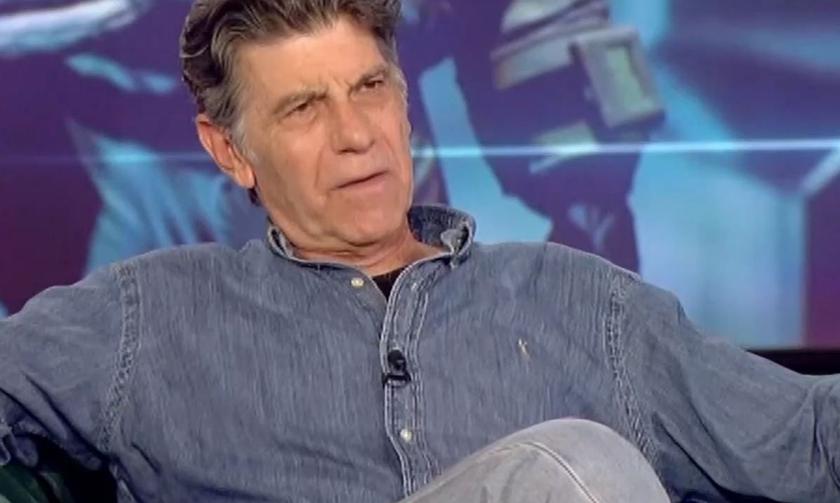Ξεσπά ο Γιάννης Μπέζος: «Αυτά είναι κονσομασιόν, αμερικανιές της πλάκας ...