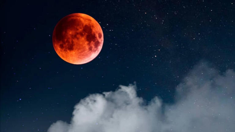 Lunar eclipse today: Why does the Moon turn red? Facts about Blood Moon