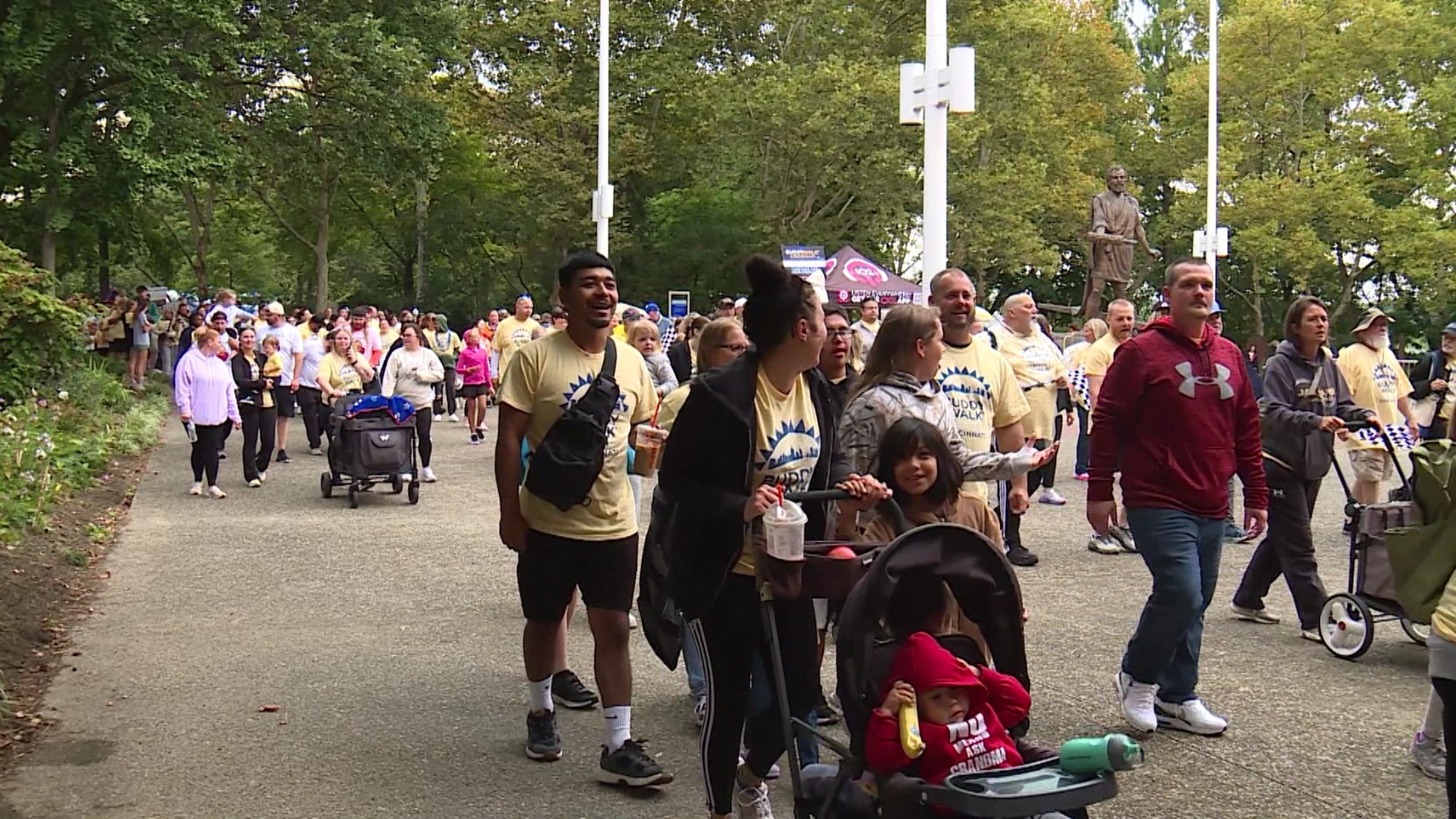 Hundreds of families stroll through Sawyer Point for day of fun and ...