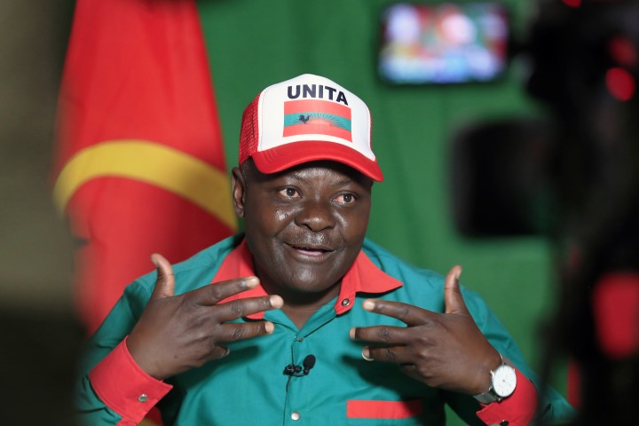 “Aquele que está no poder é o único que está a contar a história”, diz ...