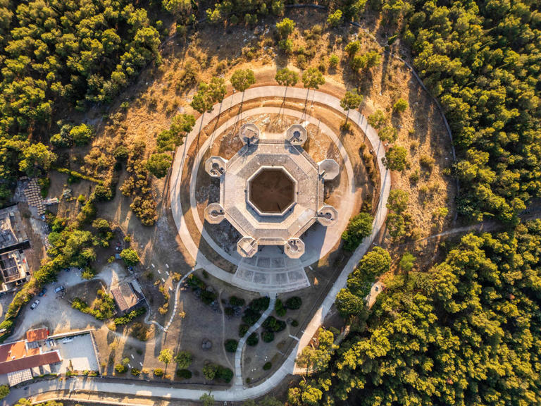 Castel del Monte: Warum diese Burg in Italien einzigartig auf der Welt ist