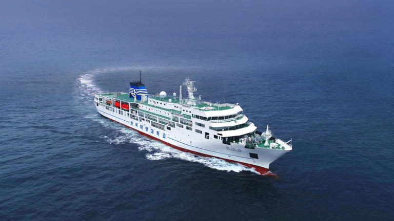Korea National Maritime University sends 1,000 tons of drinking water ...